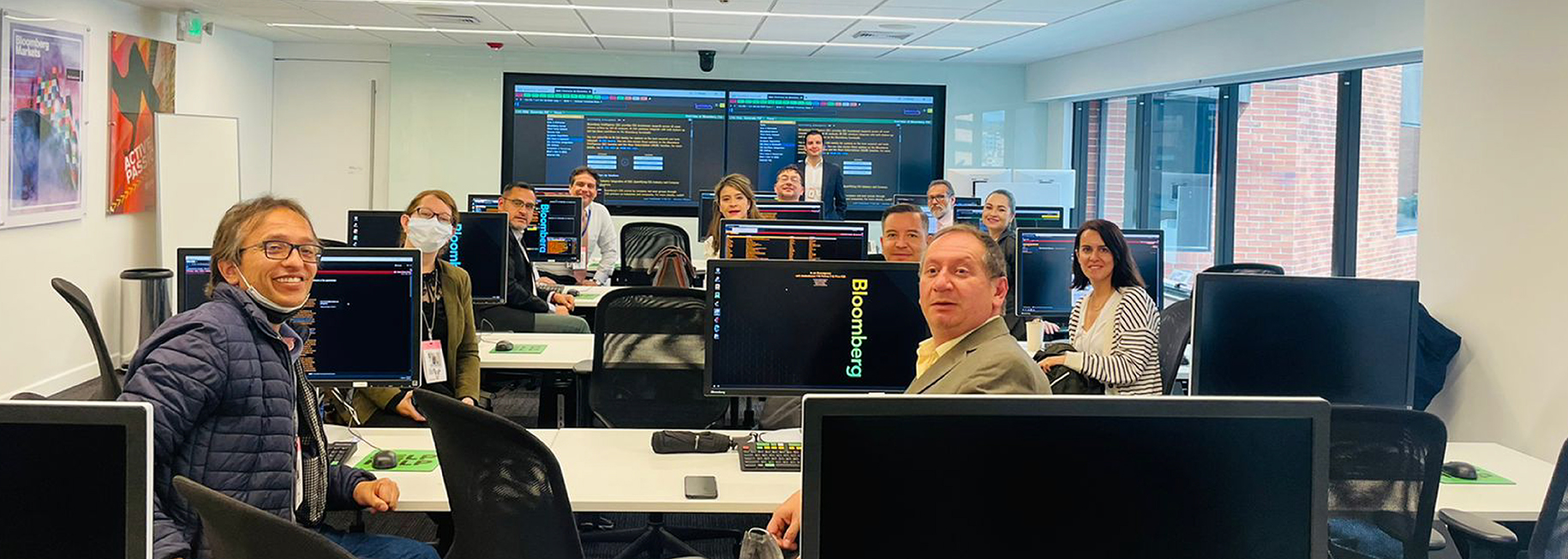 Negocios Internacionales lidera actualización en plataforma Bloomberg